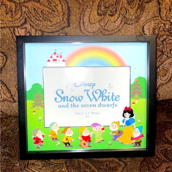 Disney | Accents | Snow White And The Seven Dwarves Photo Frame | Poshmark